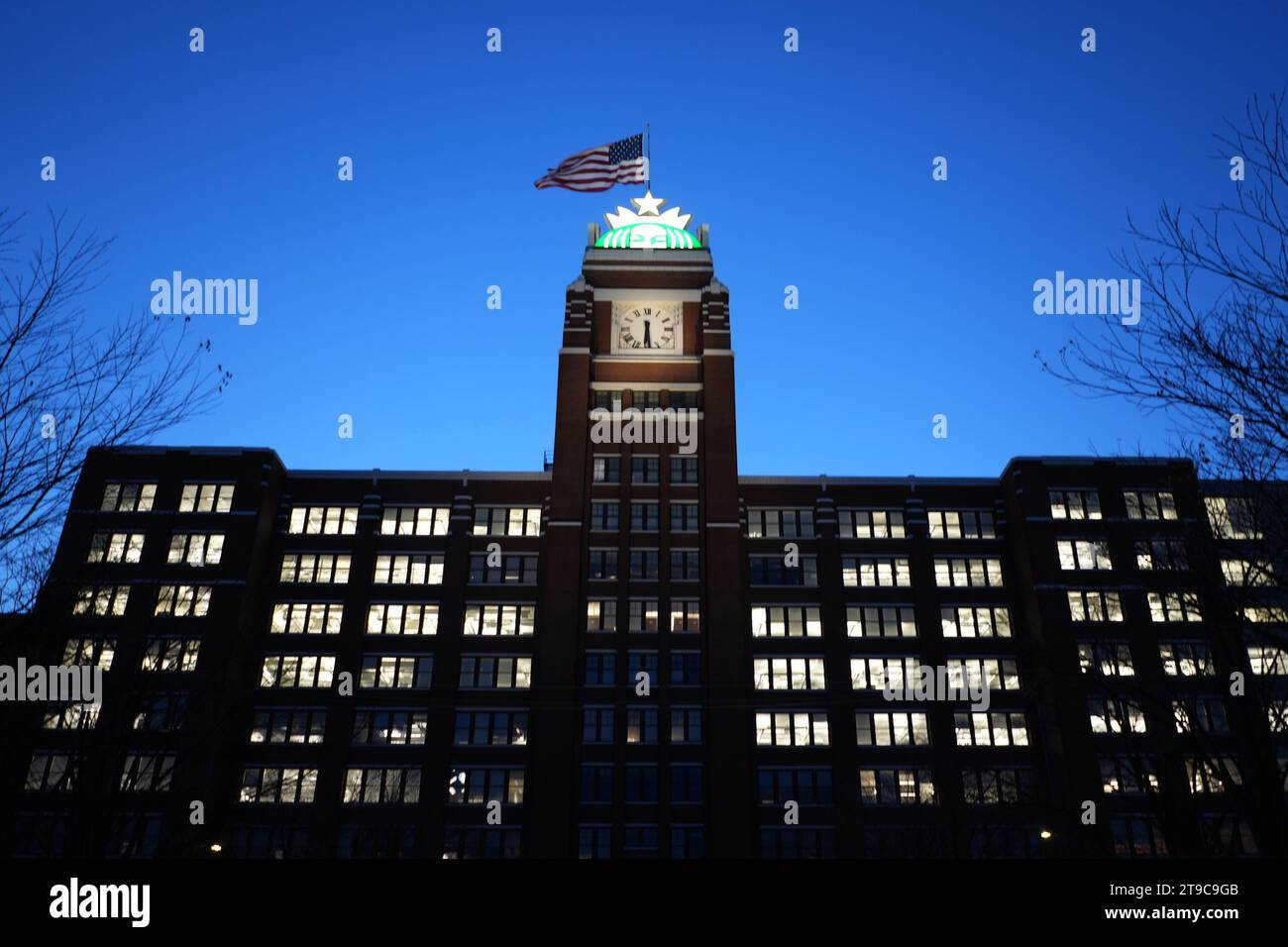The starbucks corporate office headquarters hq hi-res stock photography ...