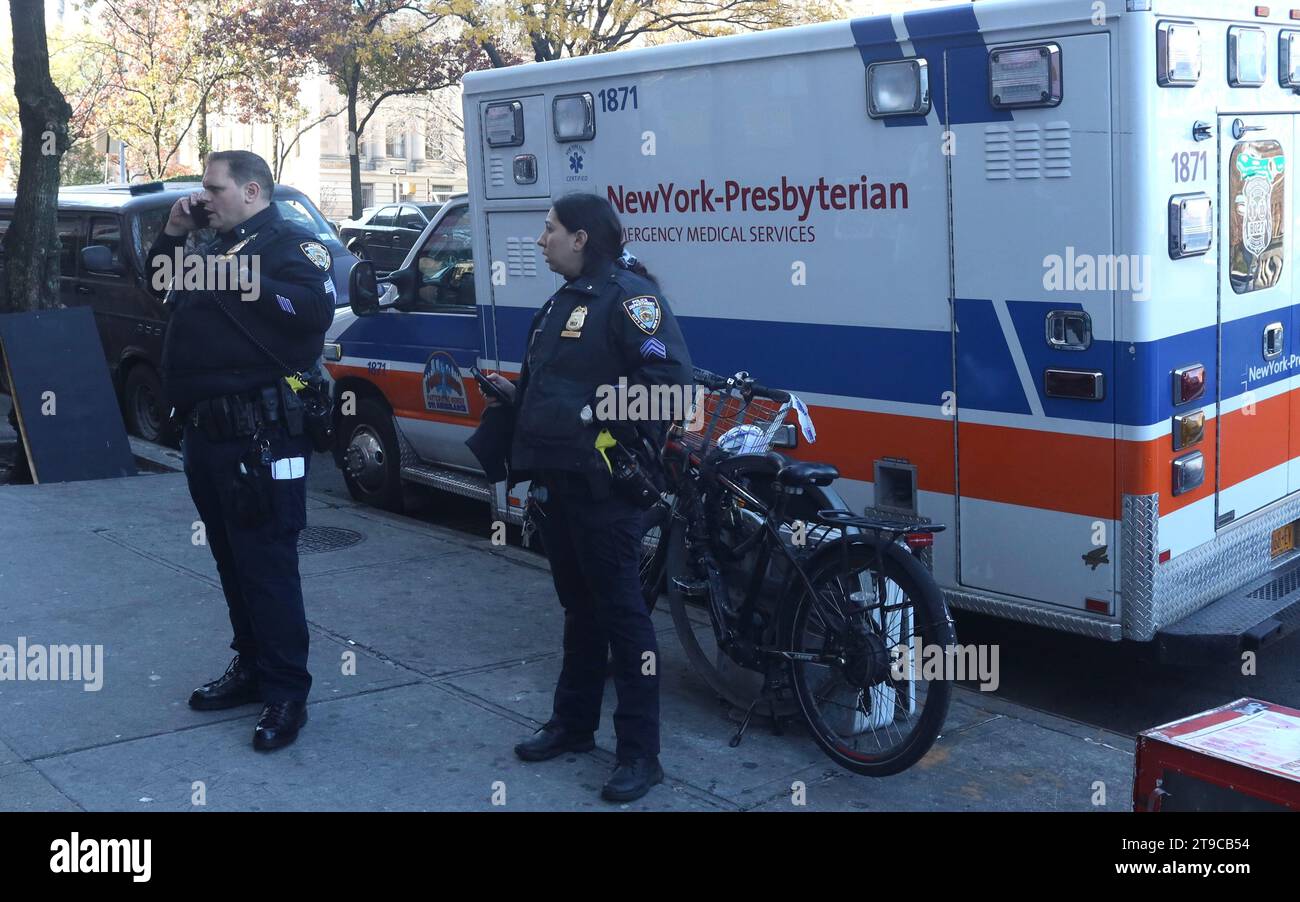 Police questioning driver hi-res stock photography and images - Alamy