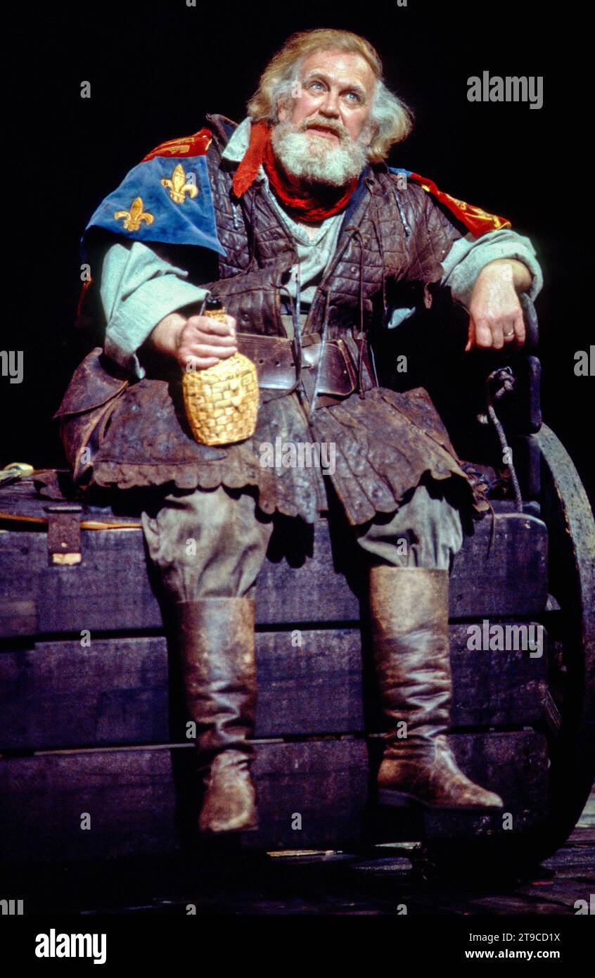 Joss Ackland (Sir John Falstaff) in HENRY IV part 2 by Shakespeare at ...