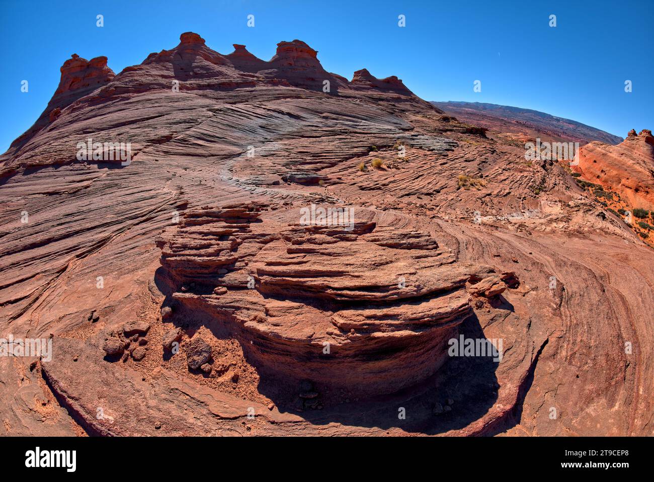 The east rocks of the New Wave along the Beehive Trail in the Glen ...