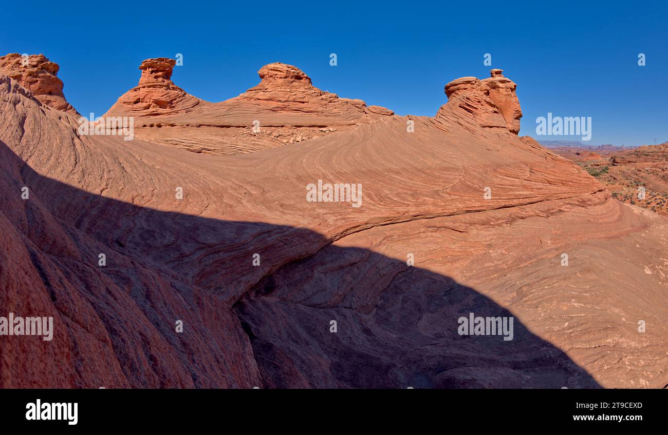 The east rocks of the New Wave along the Beehive Trail in the Glen ...