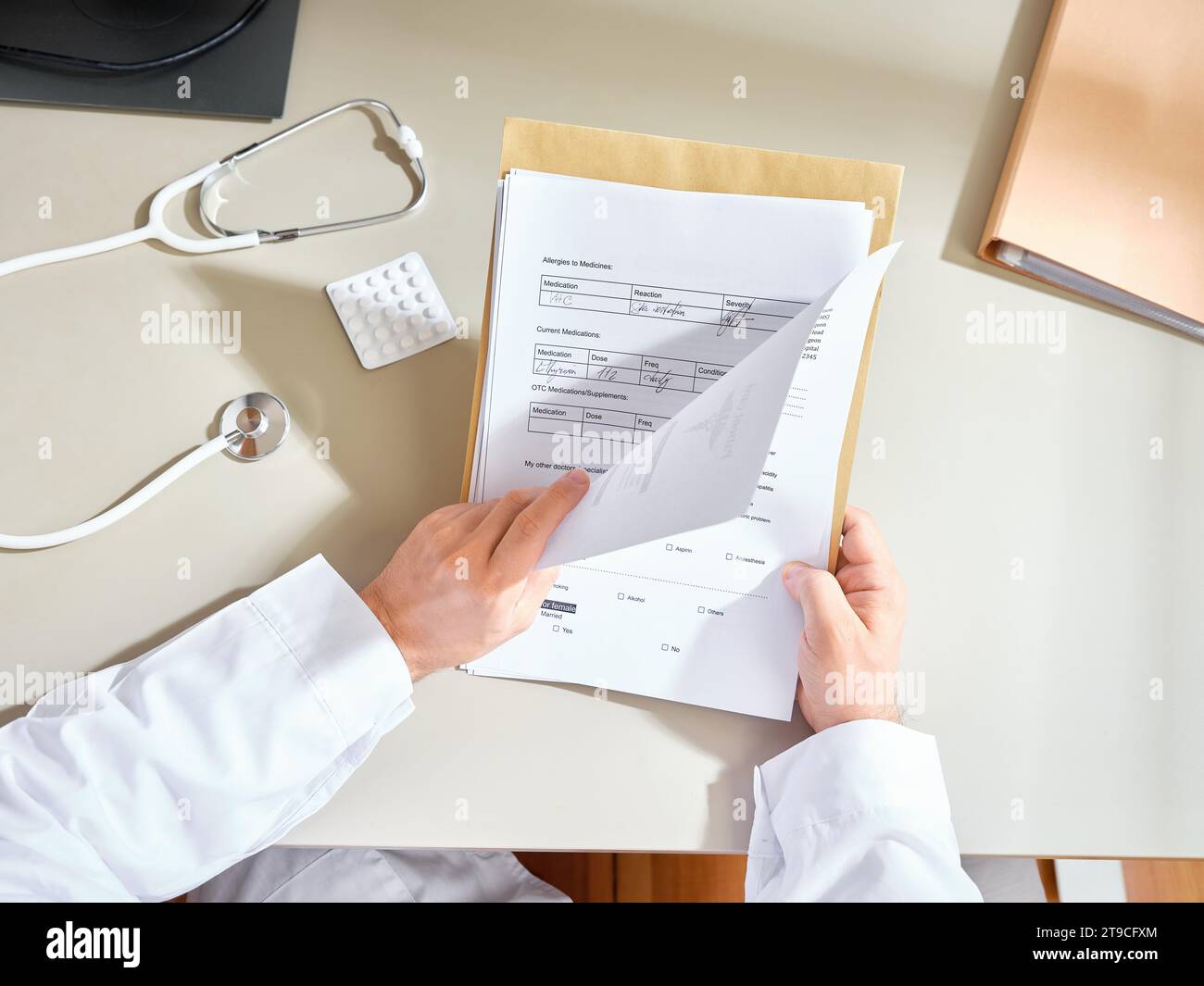 Patients in hospital faceless hi-res stock photography and images - Alamy