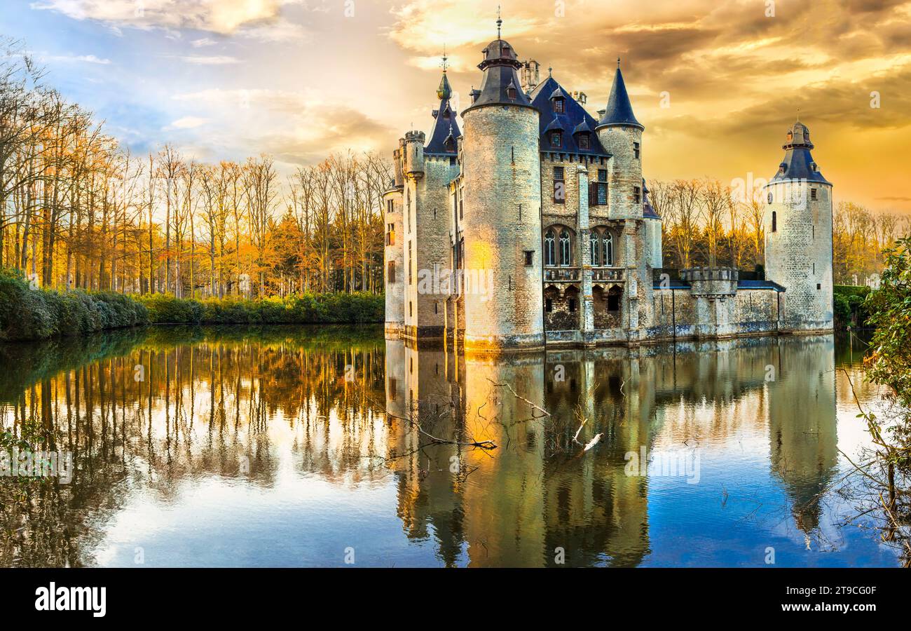 most scenic and beatiful medieval castles of Belgium -fairytale Bornem ...