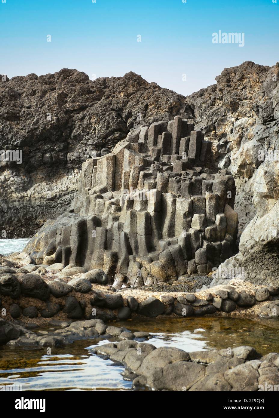 Hexagonal structures hi-res stock photography and images - Alamy