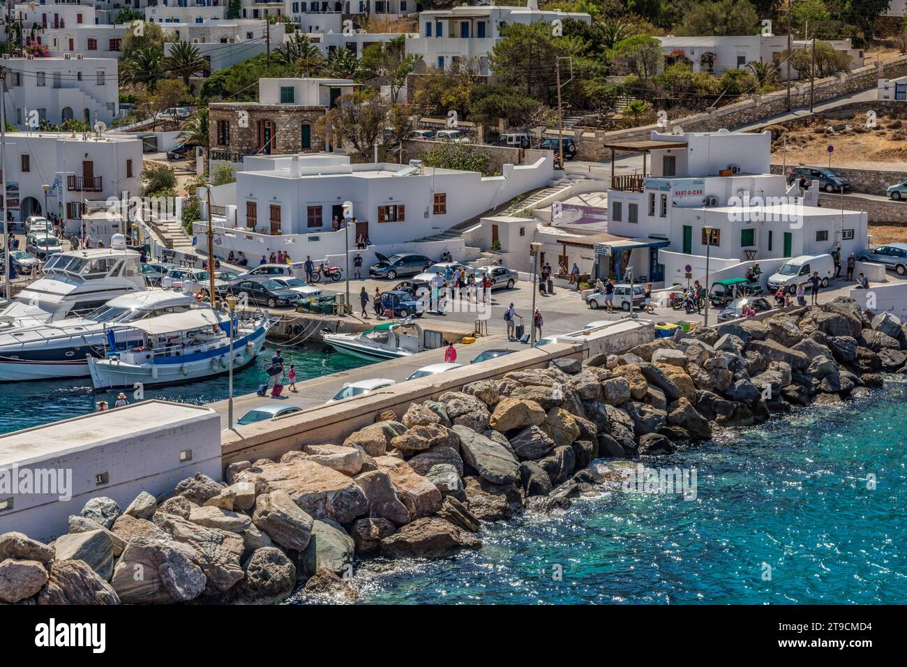 Cyclades islands ferryes hi-res stock photography and images - Alamy