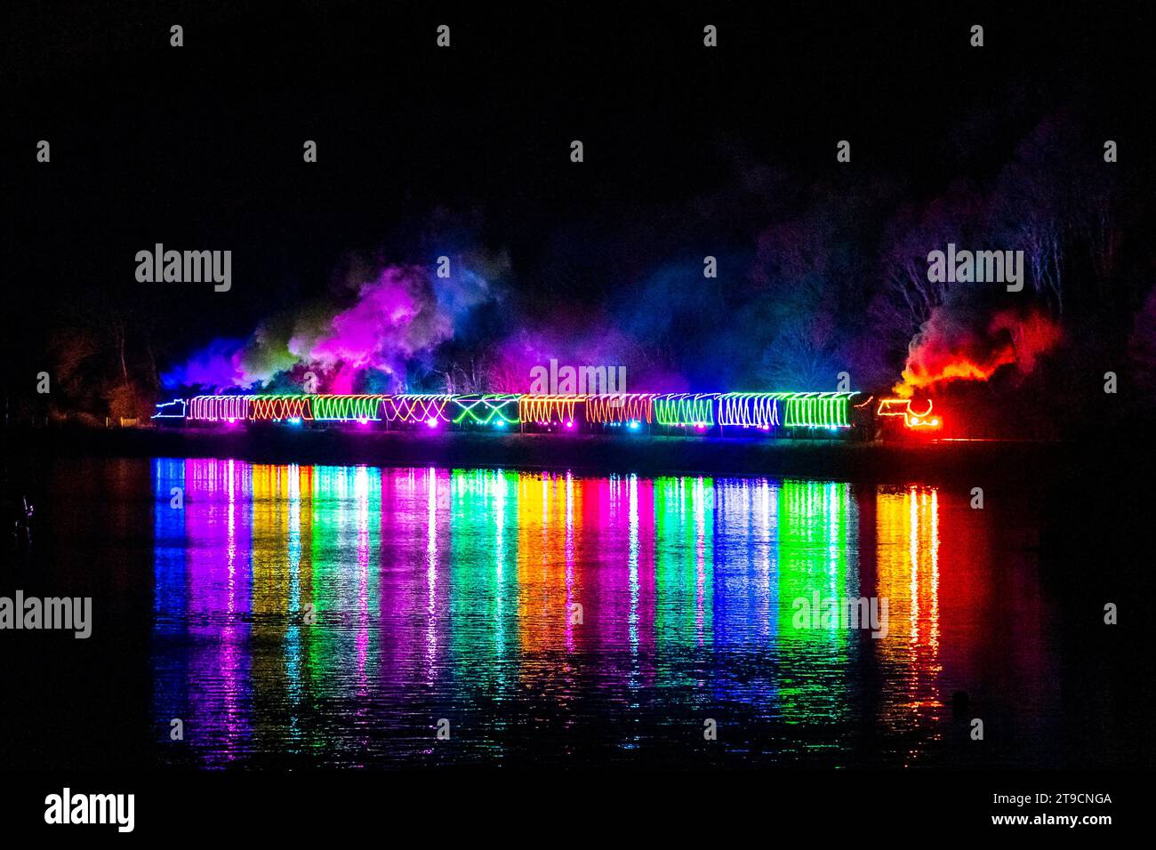 Kingswear, Devon, UK. 24th November 2023. The Christmas Train of Lights ...