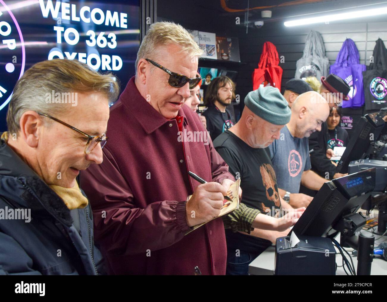 Madness group hi-res stock photography and images - Alamy