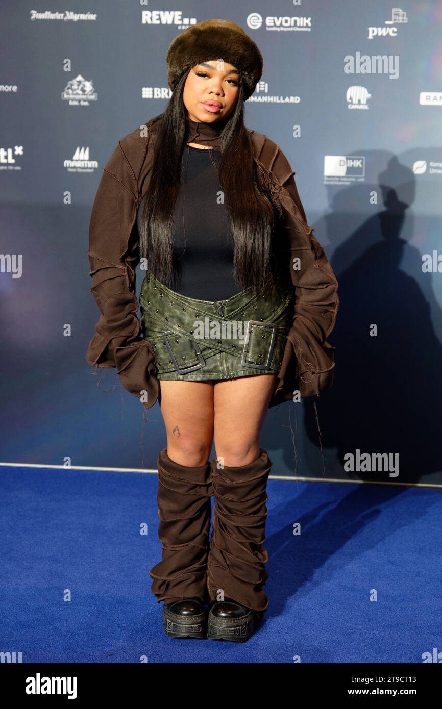 Duesseldorf, Germany. 24th Nov, 2023. Singer Zoe Wees attends the ...