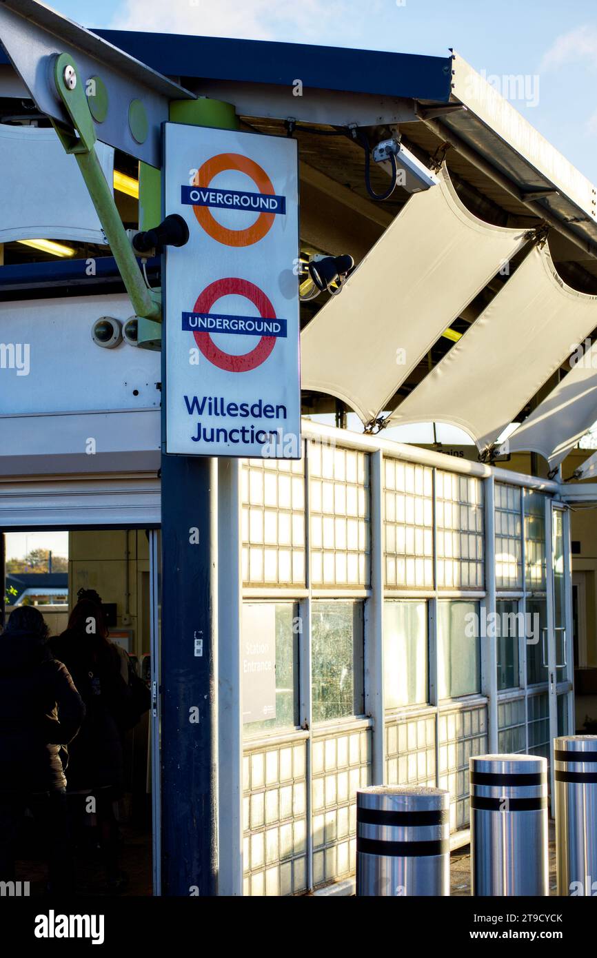 Willesden Junction Station, Harlesden, Borough of Brent, London ...