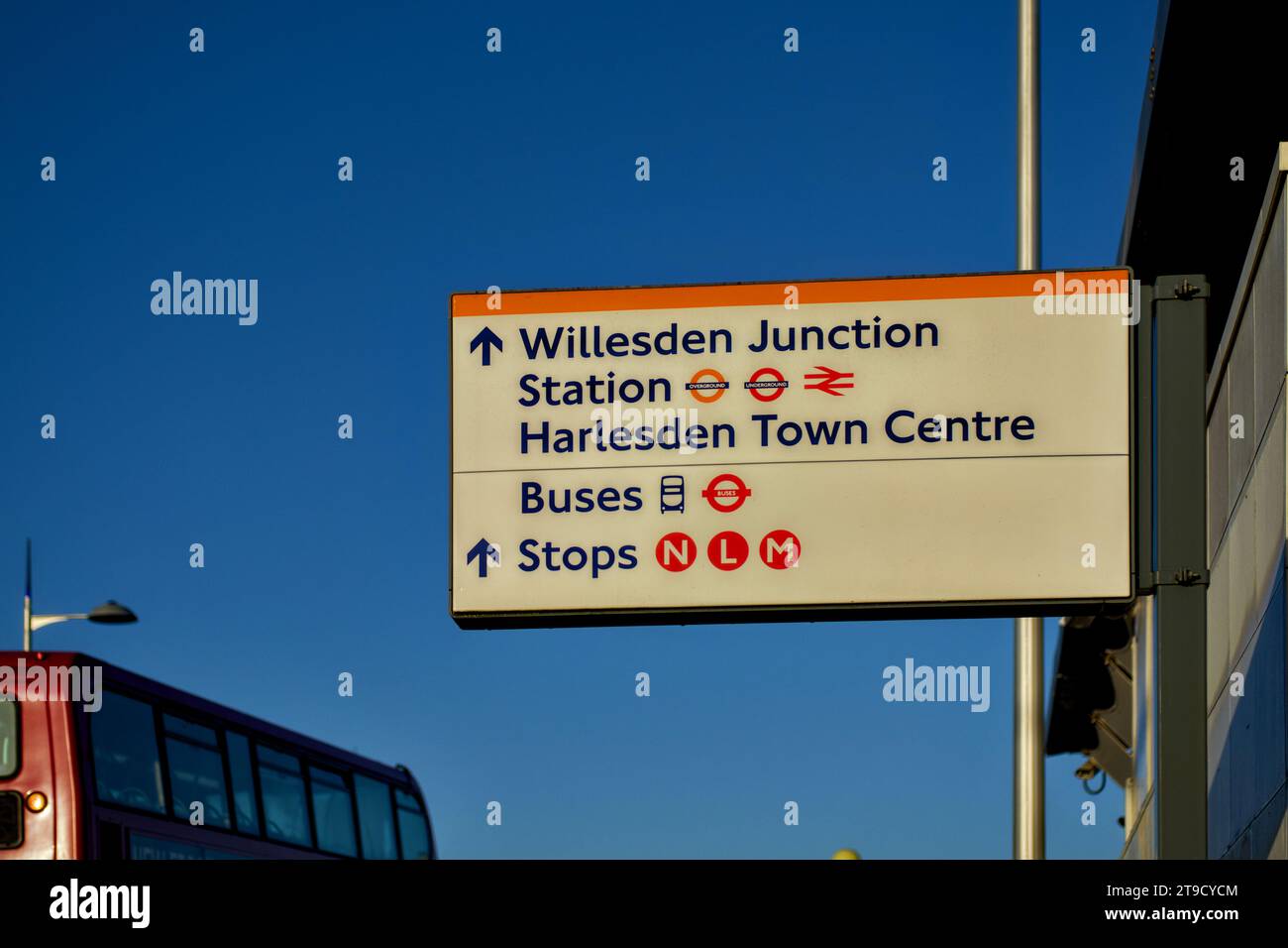 Willesden junction station hi-res stock photography and images - Alamy