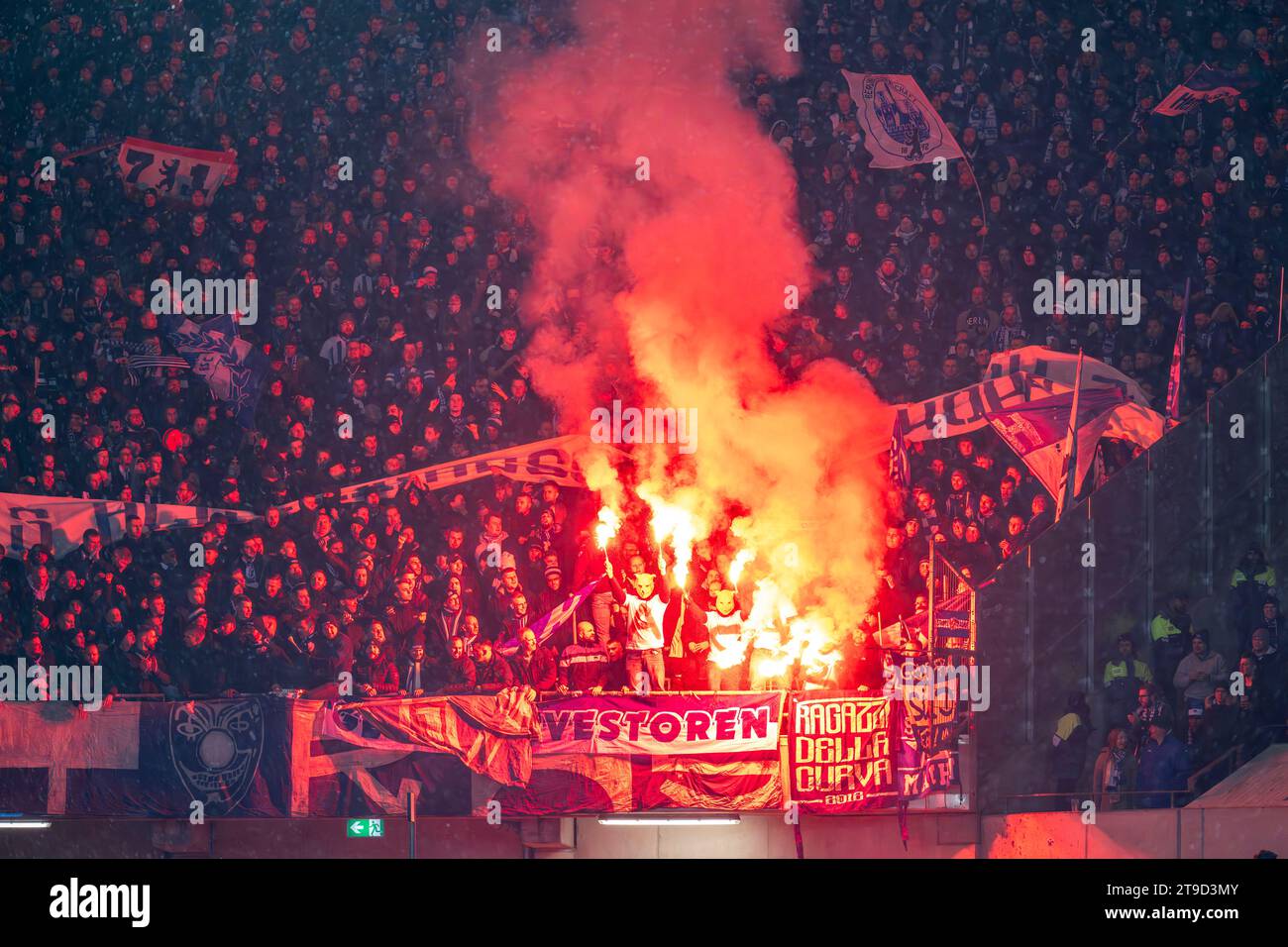 Hanover, Germany. 24th Nov, 2023. Soccer: Bundesliga 2, Hannover 96 ...