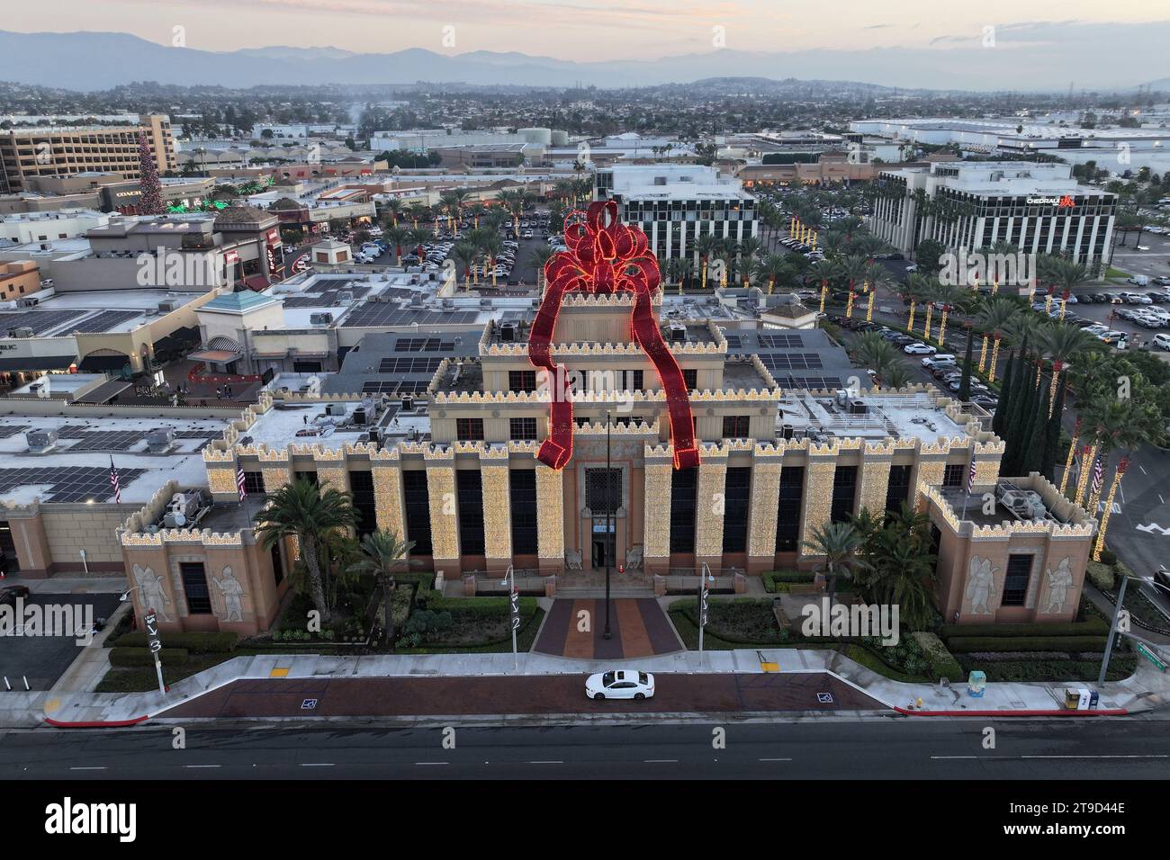 The citadel outlets shopping mall hi-res stock photography and images ...