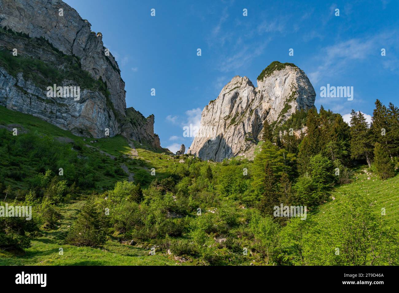 Wonderful hike in the Alpstein mountains from Wasserauen to Meglisalp ...