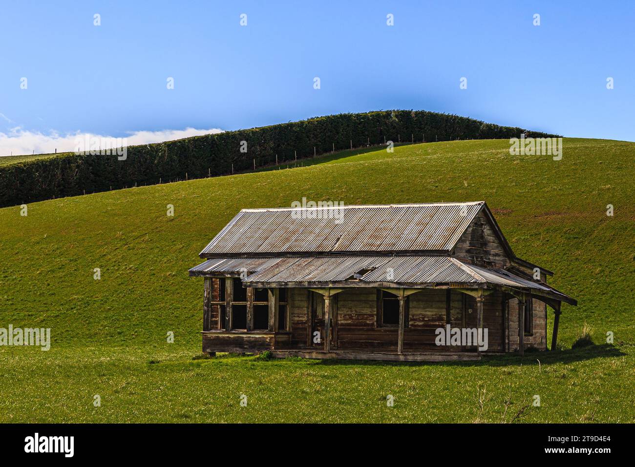 New zealand farmhouse hi-res stock photography and images - Alamy