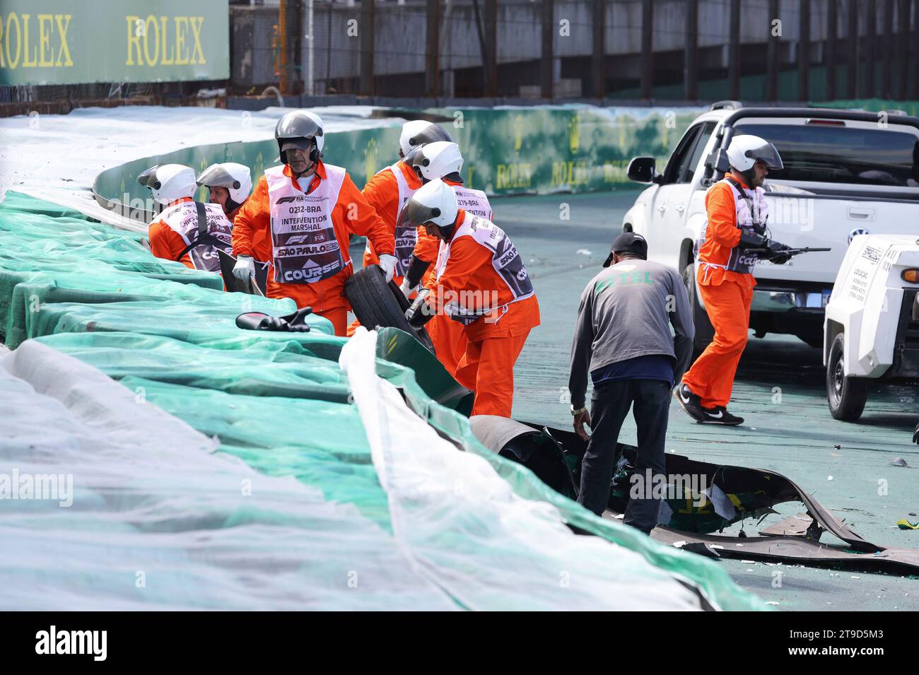 Sao Paulo, Brazil. 5th Nov, 2023. Debris pictured following the crash ...