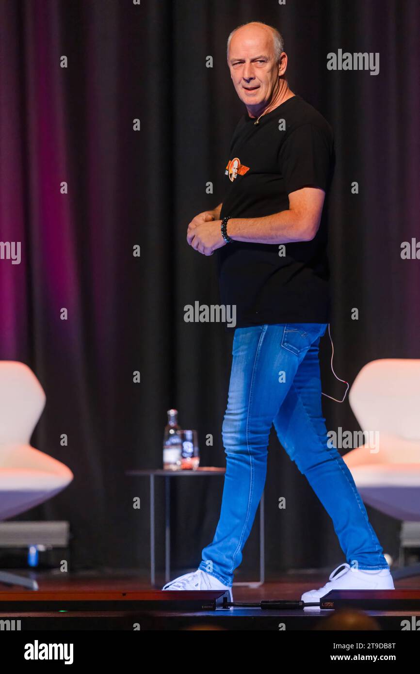 Mario Basler - Basler brennt Der ehemalige Profi-Fussballer Mario ...