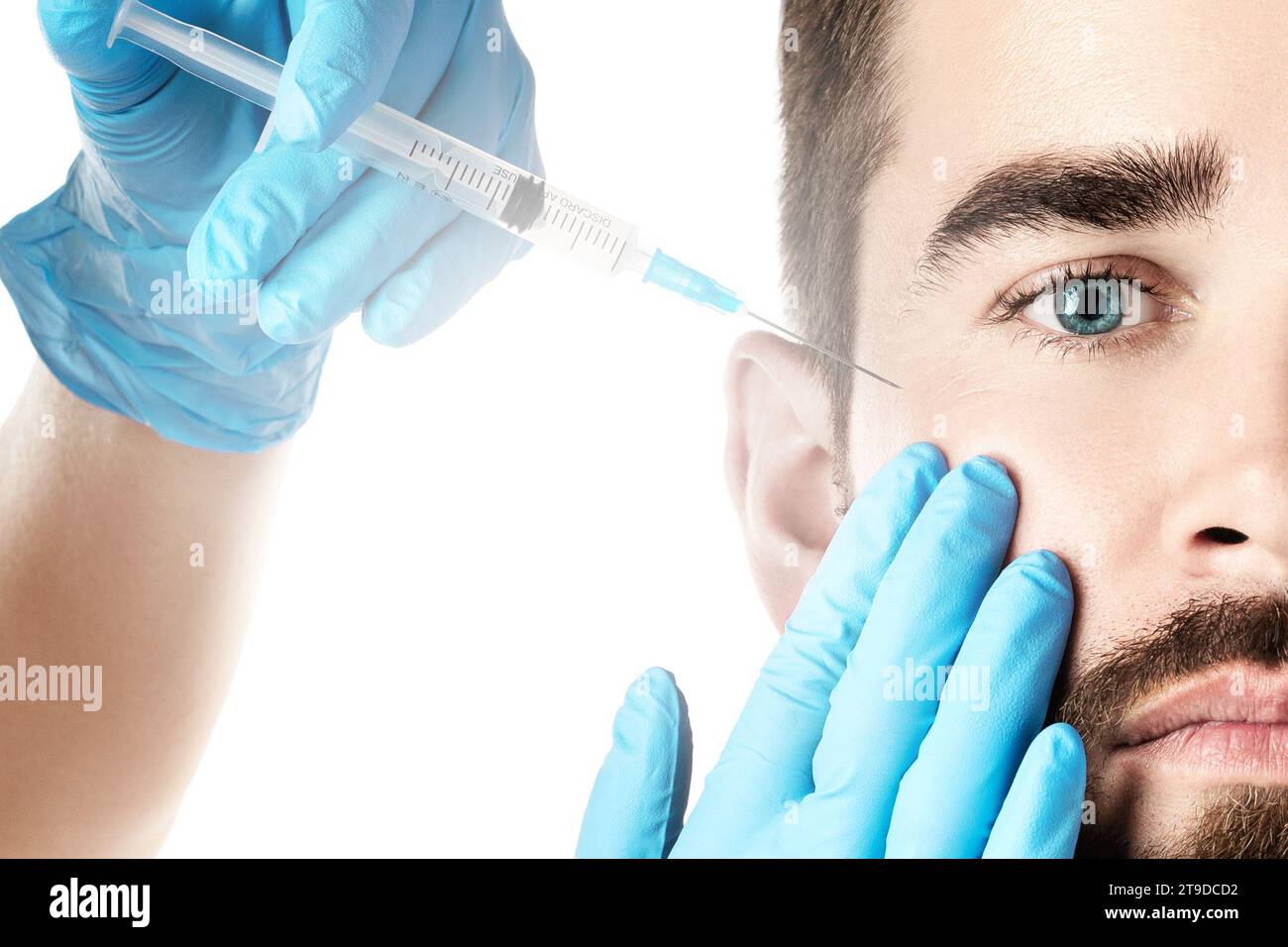 Man receiving an injection hi-res stock photography and images - Alamy