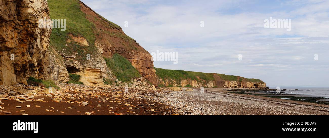 Blackhall rocks beach hi-res stock photography and images - Alamy