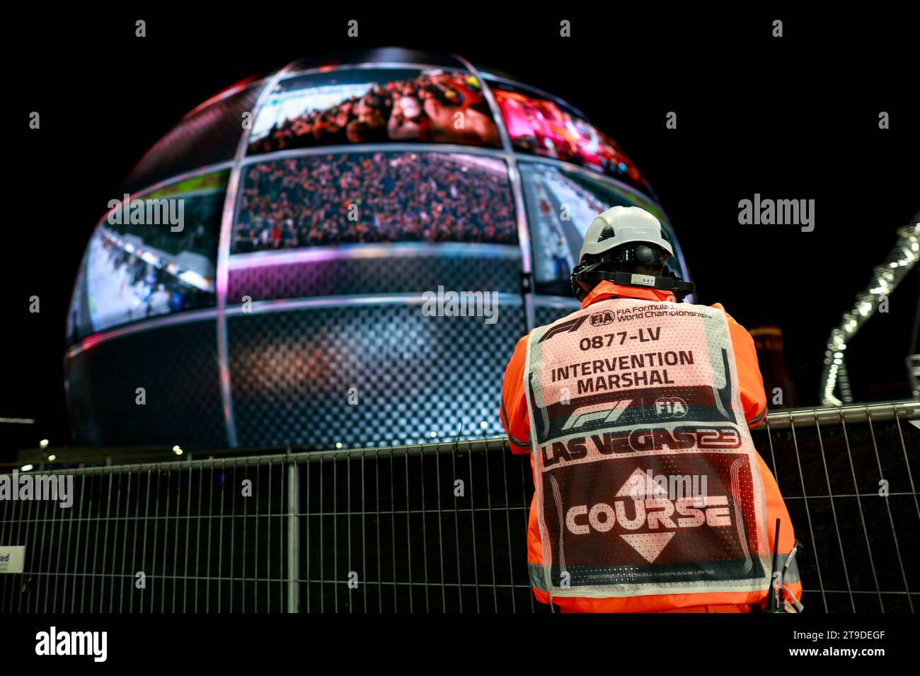 Las Vegas, USA. 18th Nov, 2023. Track marshal, F1 Grand Prix of Las ...