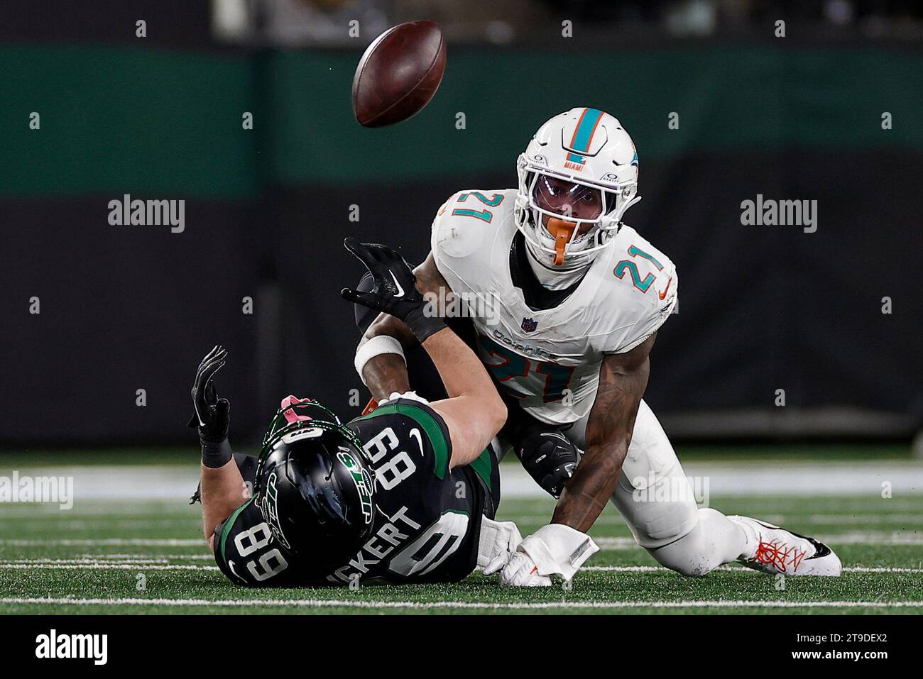 Miami Dolphins safety DeShon Elliott (21) breaks up a pass intended for ...