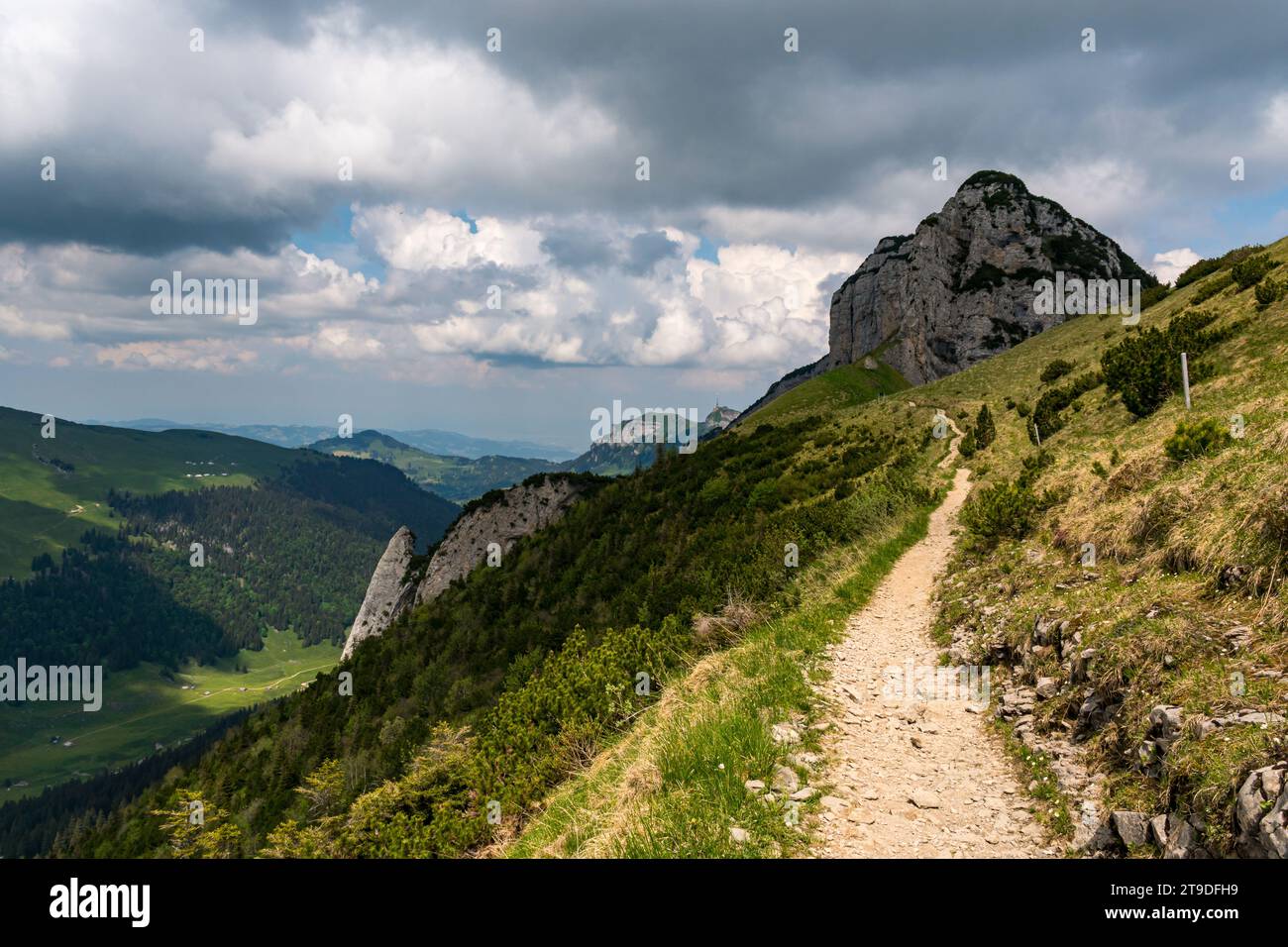 Fantastic hike in the Alpstein mountains from Hoher Kasten to Saxer ...