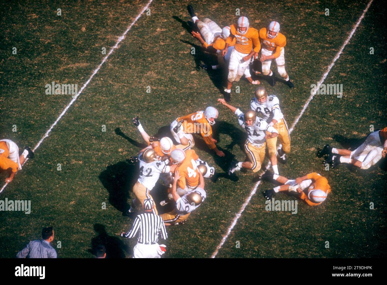 ATLANTA, GA - OCTOBER 11: Billy Majors #44 of the Tennessee Volunteers ...