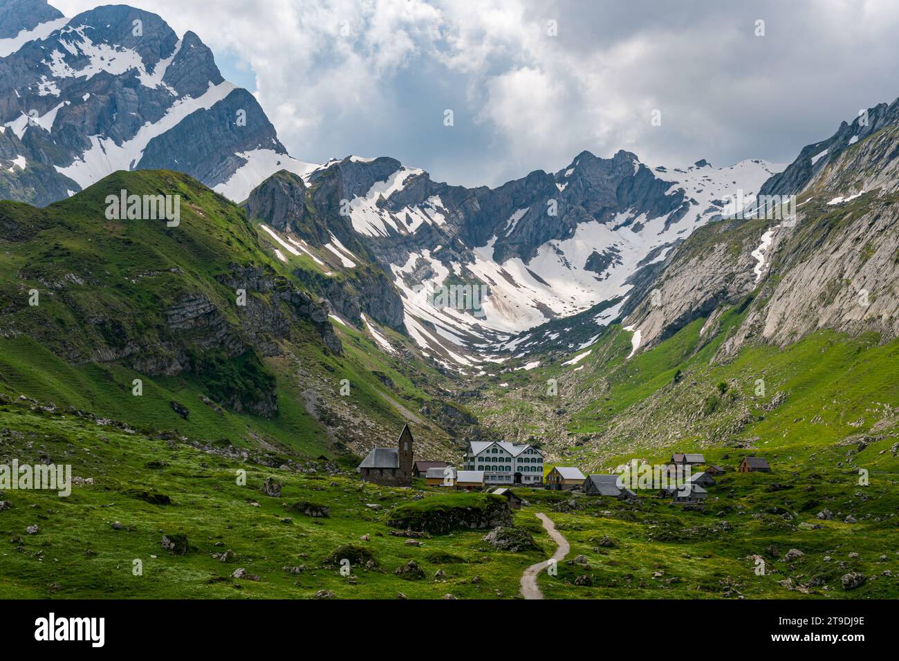 Wonderful hike in the Alpstein mountains from Wasserauen to Meglisalp ...