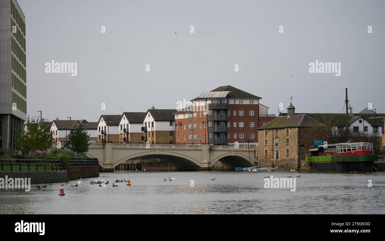 Peterborough embankment hi-res stock photography and images - Alamy