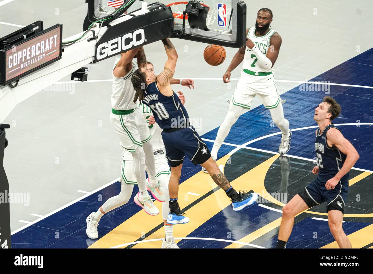 Cole anthony dunk hi-res stock photography and images - Alamy