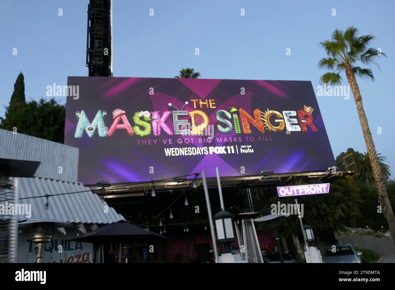 The nmasked singer hi-res stock photography and images - Alamy