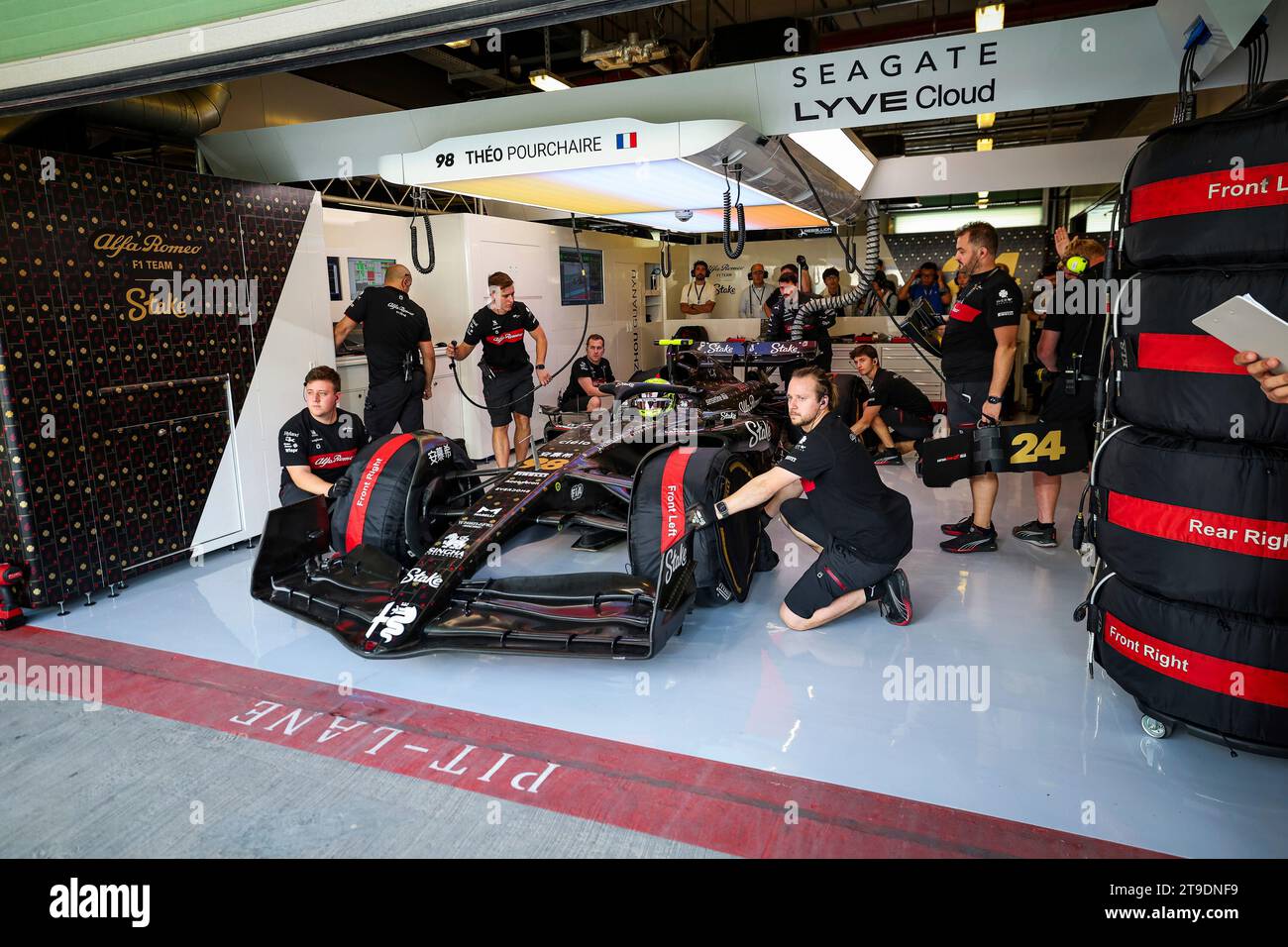 Abu Dhabi, United Arab Emirates. 24th Nov, 2023. #98 Theo Pourchaire ...