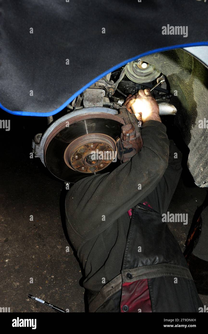 car, old brake discs, corrosion, safety, cars, used, workshop, work ...