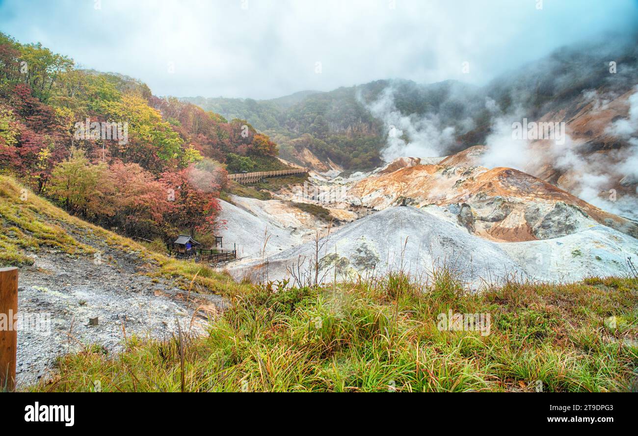 Jigokudani or Hell Valley ,Noboribetsu Onsen, hot steam vents ...