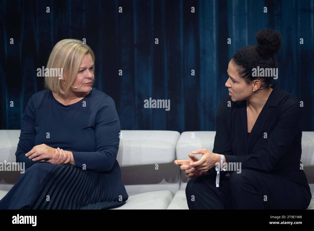 v.l. Nancy FAESER, Bundesinnenministerin, Celia SASIC, ehem ...