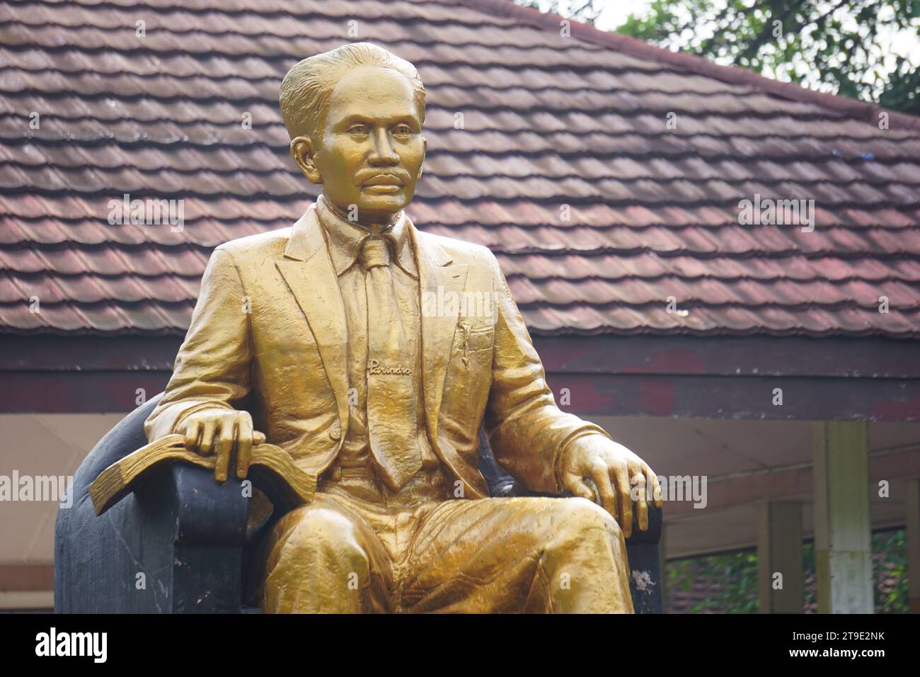 The monument of Dr. Sutomo (Also called Soetomo atau Soebroto). He is ...