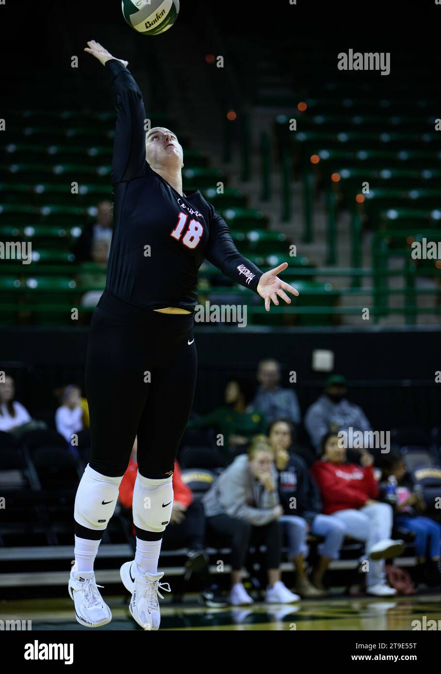 Ferrell Center Waco, Texas, USA. 22nd Nov, 2023. Houston setter Annie ...
