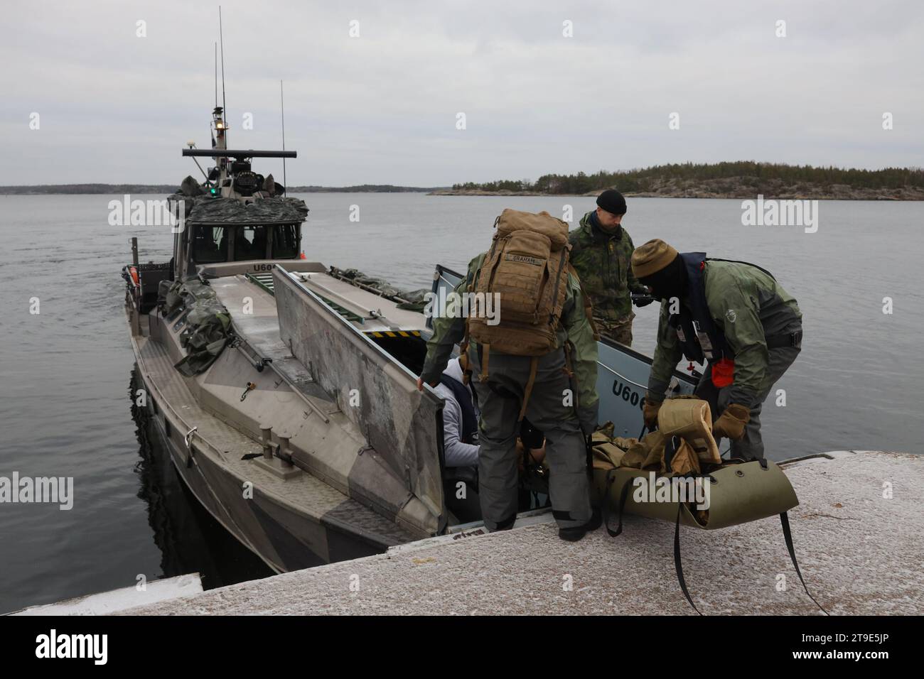 U.S. Marines and U.S. Navy Sailors with 2nd Reconnaissance Battalion ...