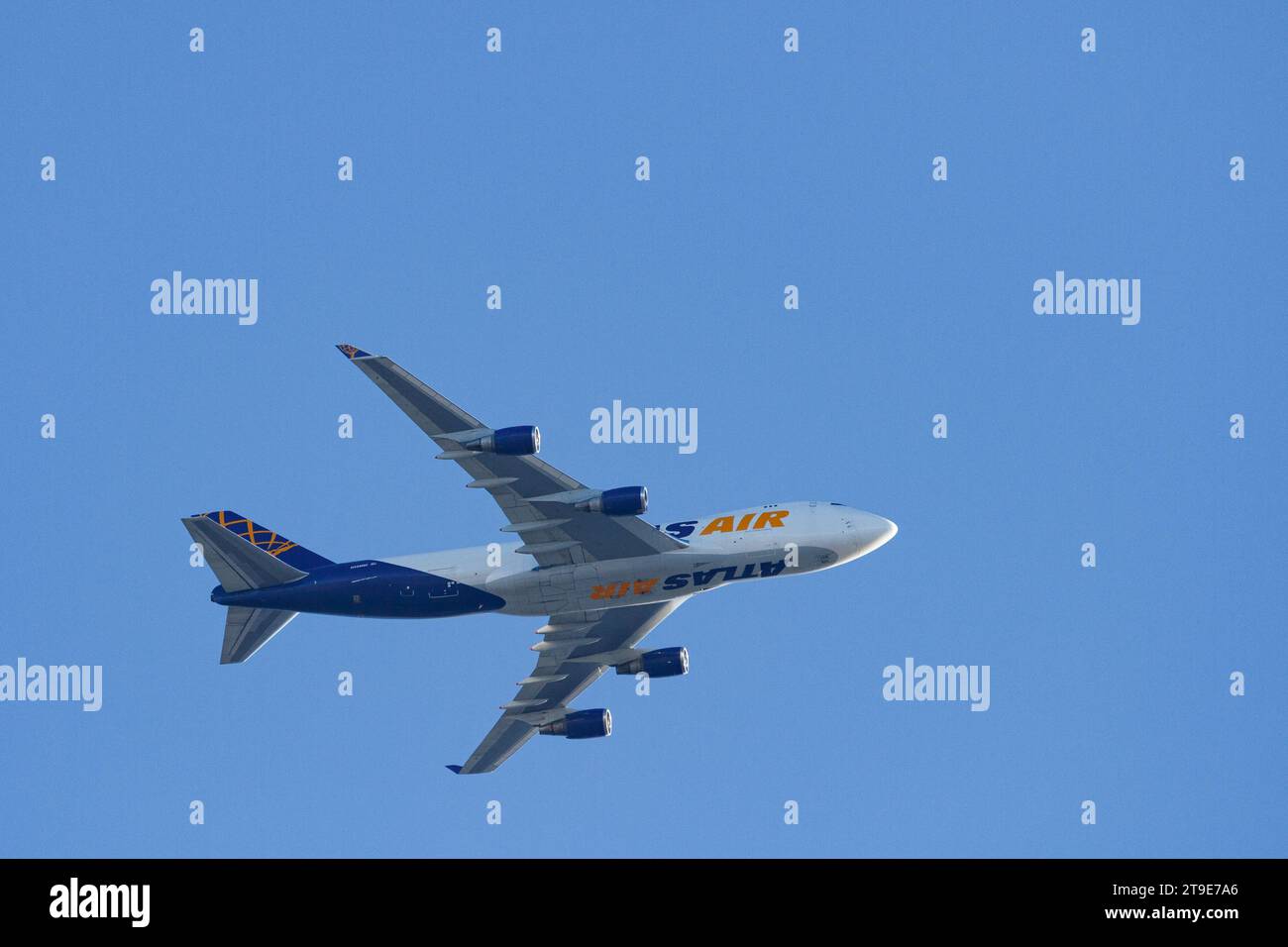 Boeing 747 400f cargo hi-res stock photography and images - Alamy