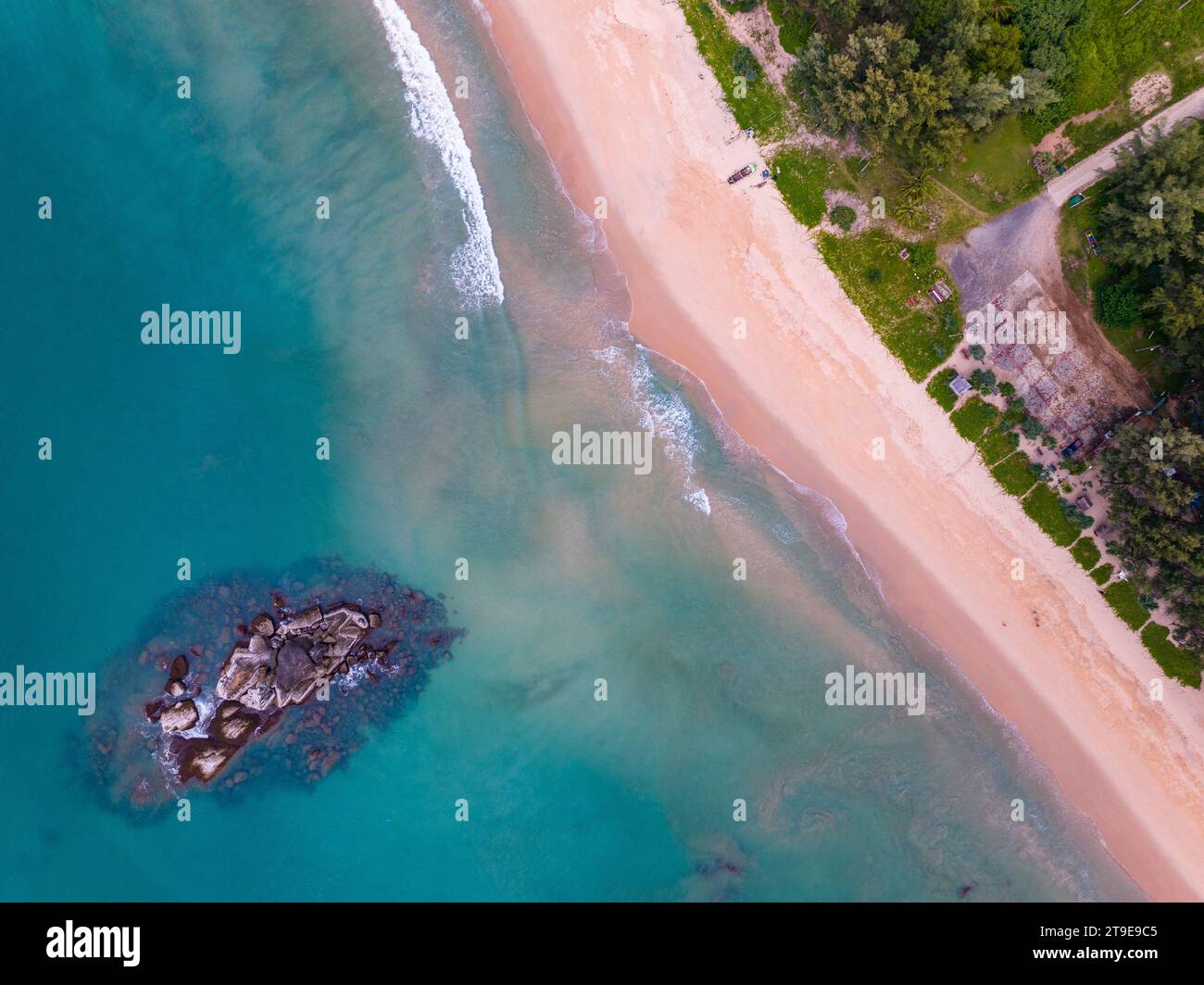 Bird eye view seashore with wave crashing on sandy shore. Beautiful ...
