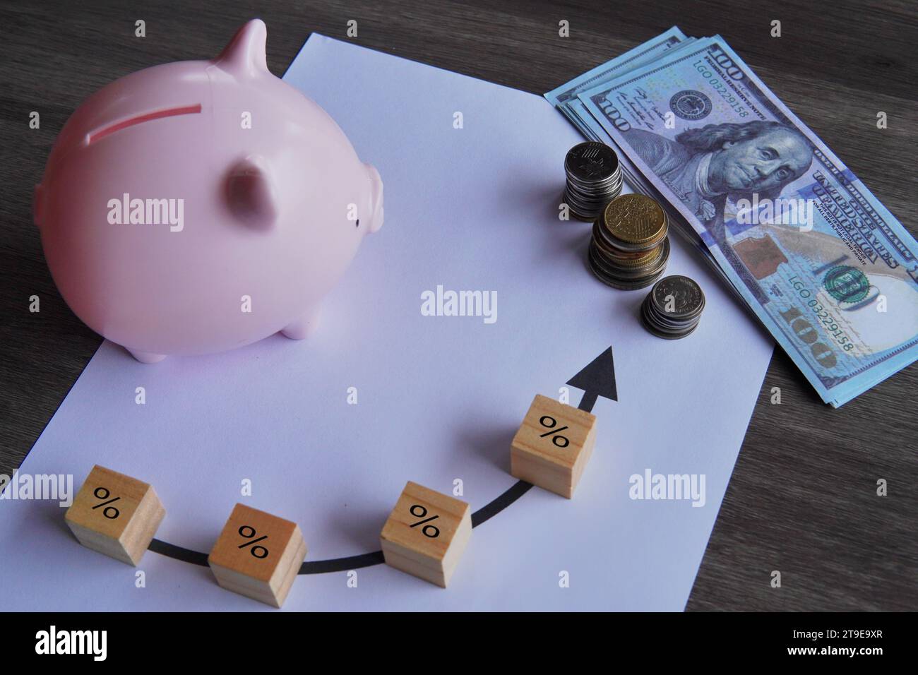 Top view image of money, piggy bank and increase percentage icon ...