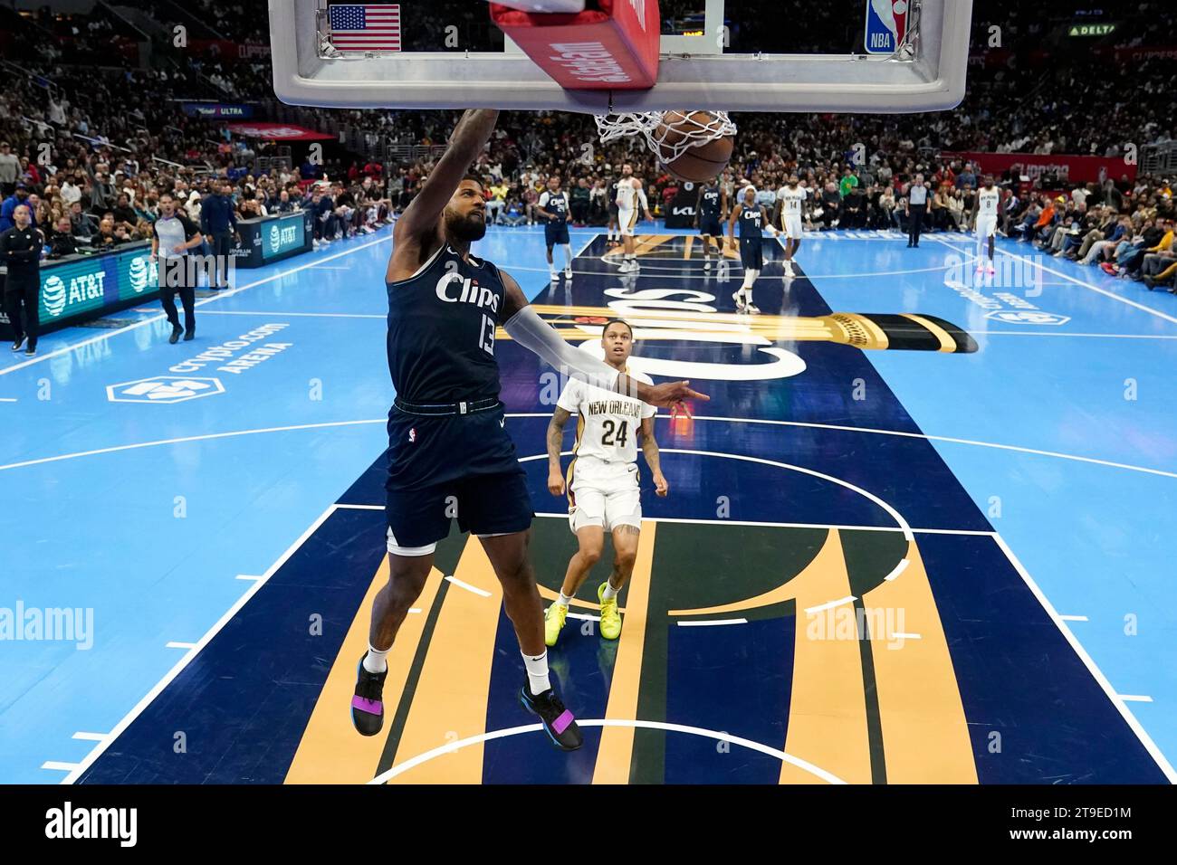 Los Angeles Clippers forward Paul George (13) dunks past New Orleans ...