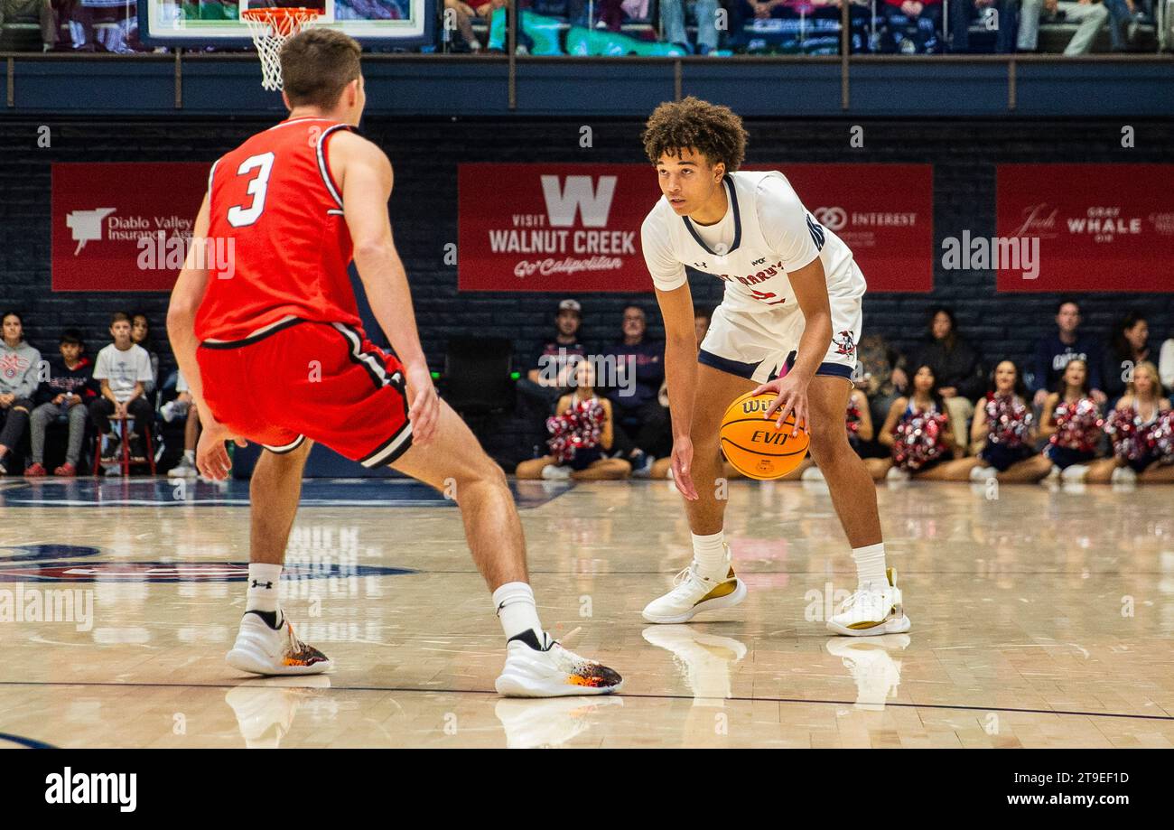 University credit union pavilion hi-res stock photography and images ...