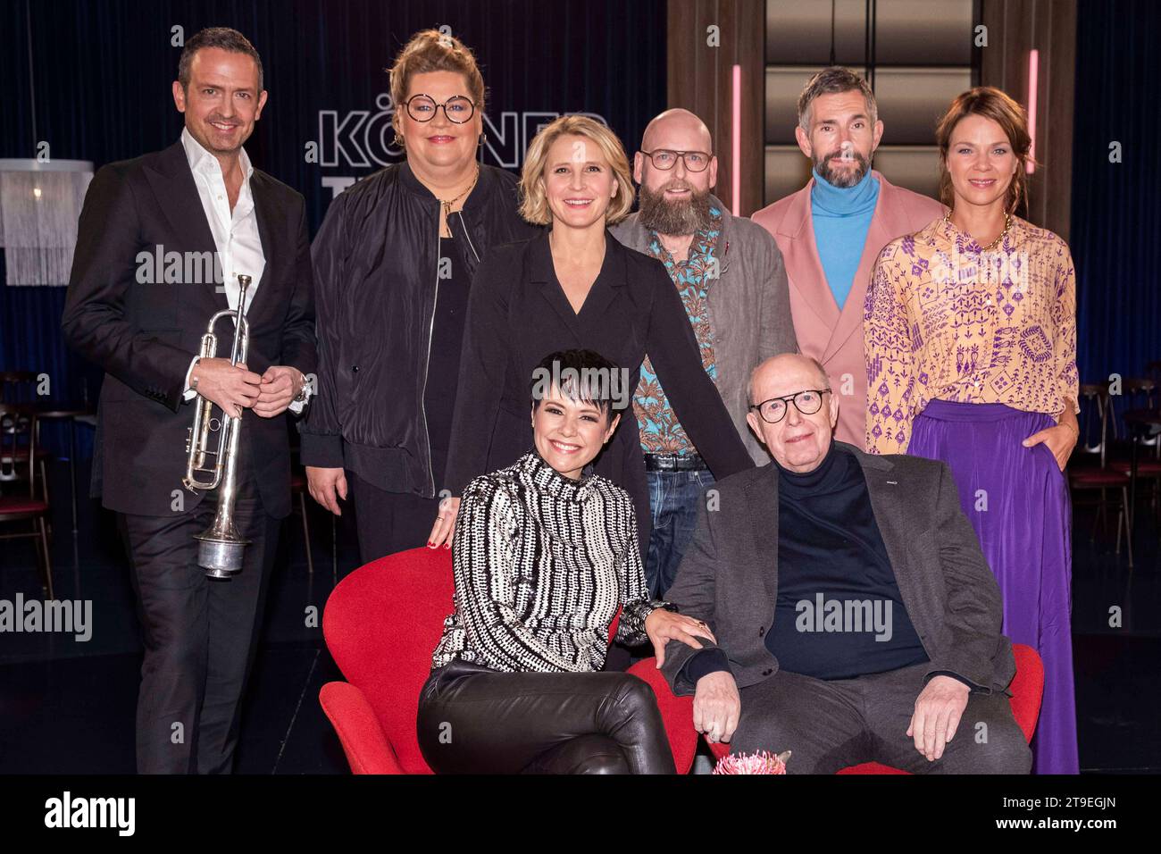 Hintere Reihe von links: Till BROENNER, Ilka BESSIN, Susan LINK, Marc ...