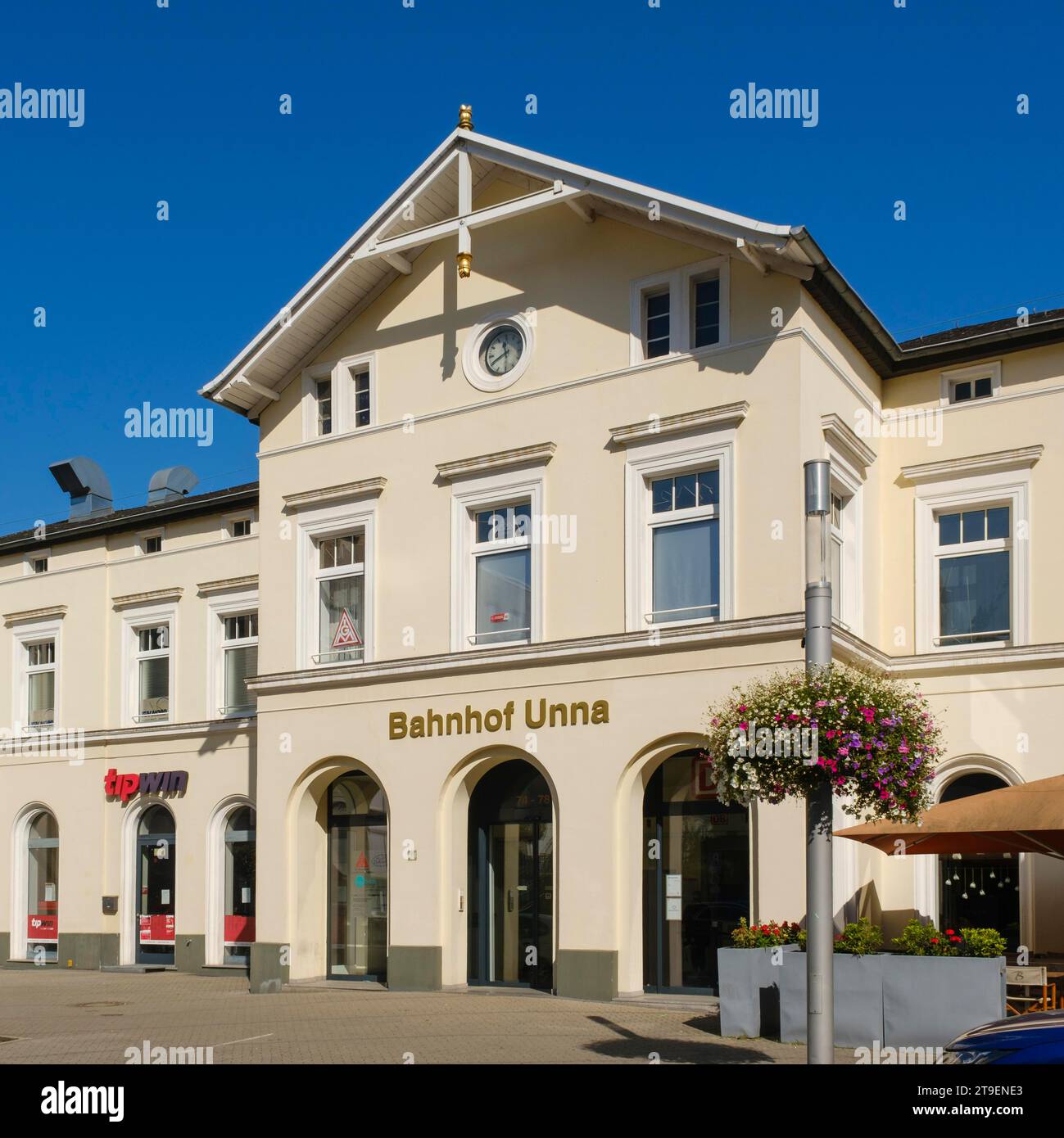 Unna railway station hi-res stock photography and images - Alamy