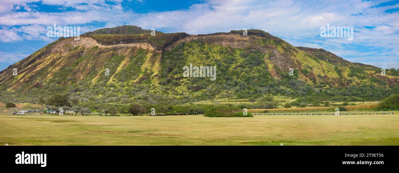 Koko Crater, extinct volcanic mountainous remains on south-east Oahu ...