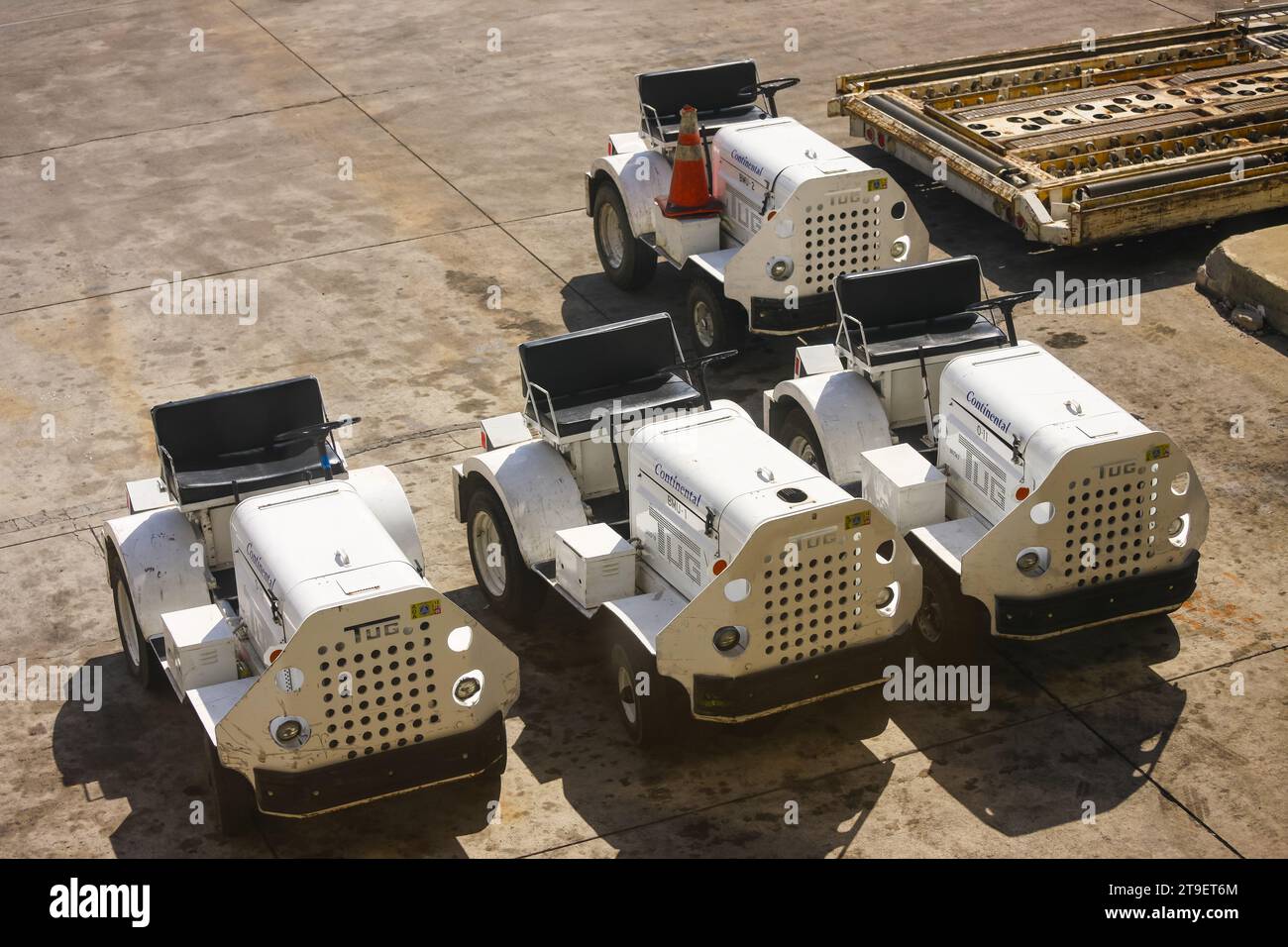 Honolulu, HI, USA - February 11, 2009 : Airport tugs at Daniel K ...