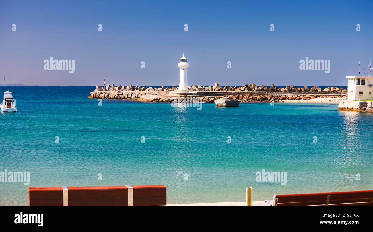 Wollongong Breakwater Lighthouse at the entrance to Belmore Basin. Old ...