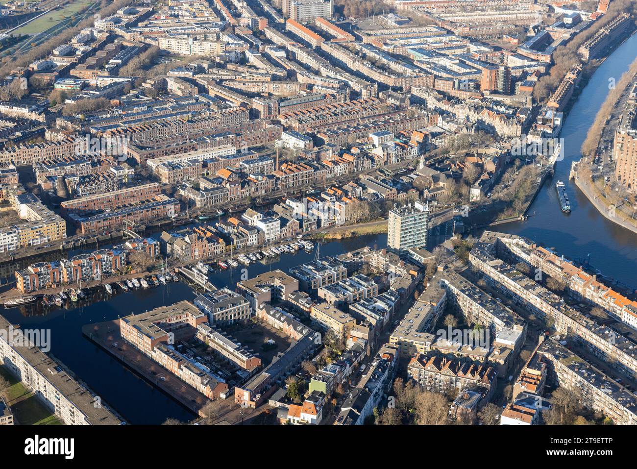 Rotterdam aerial view downtown office hi-res stock photography and ...