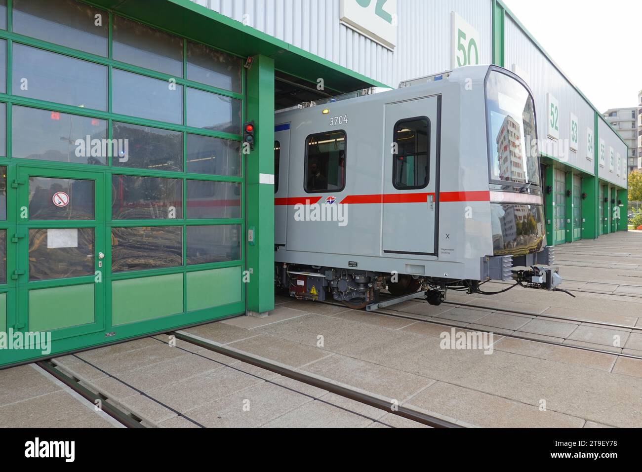 Wiener u bahn hi-res stock photography and images - Alamy