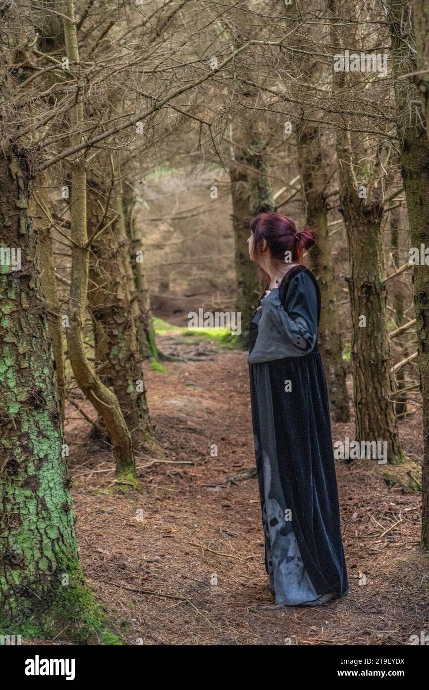 The wiccan lady hi-res stock photography and images - Alamy